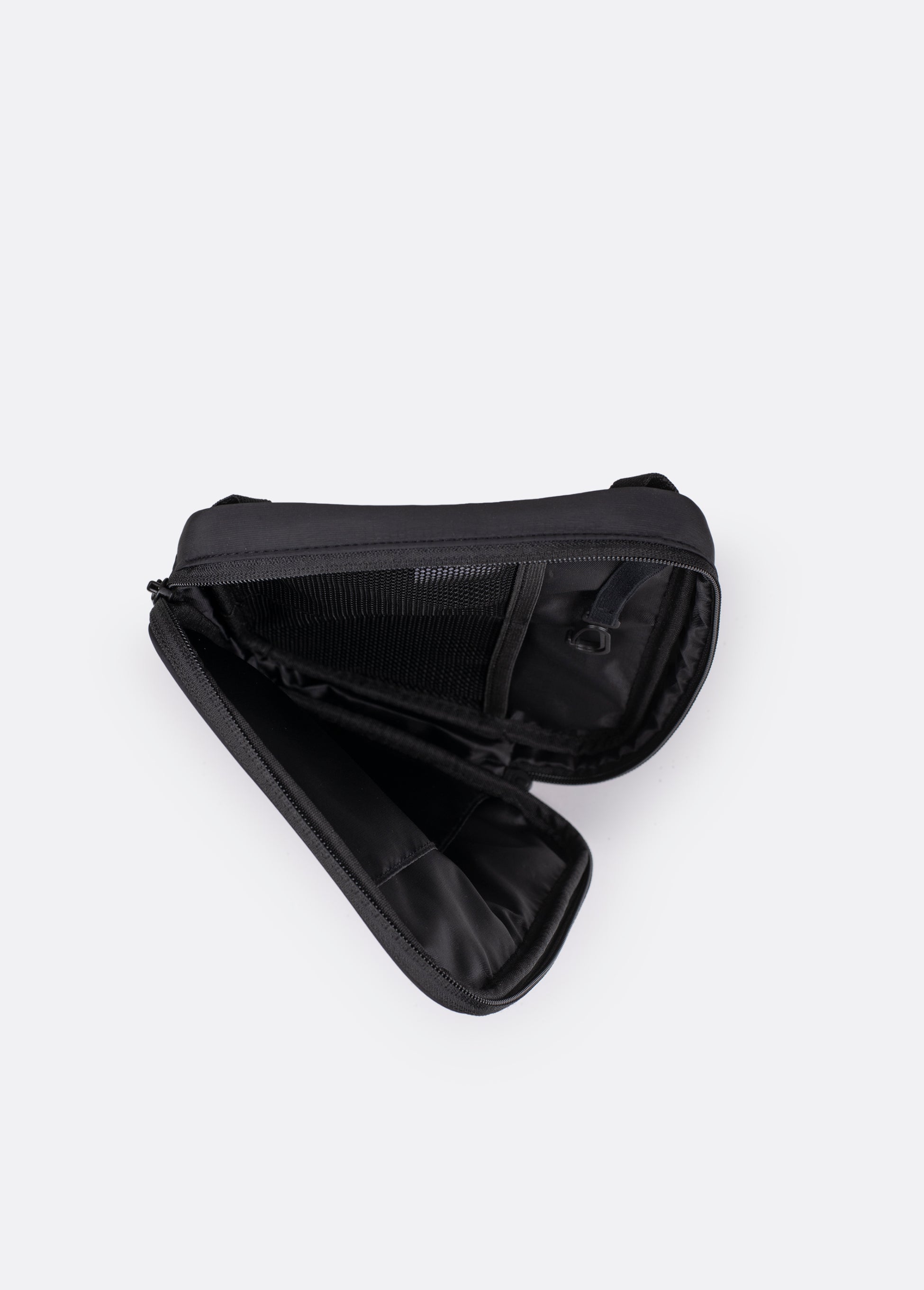 Concorde Convertible Bag - Ultimate Versatility – Lole